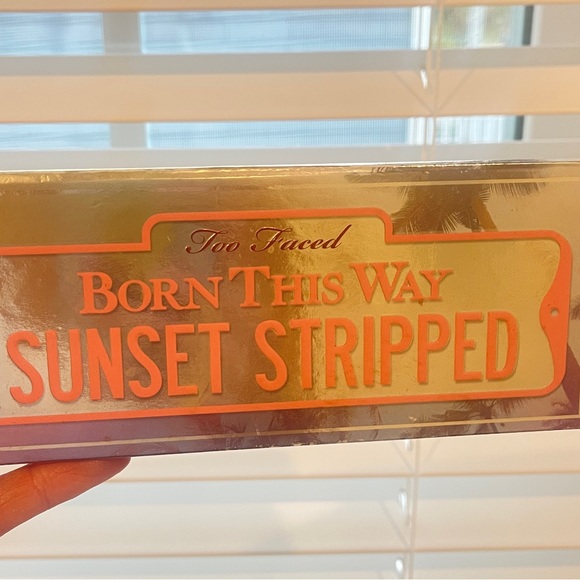 Two Faced | Makeup | Two Faced Born This Way Eyeshadow Palette | Poshmark